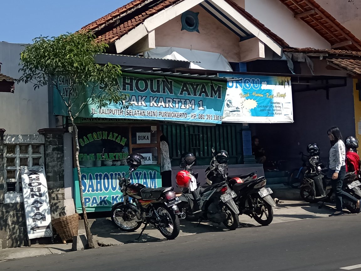 Menyeruput Segarnya Sahoun Ayam Pak Kartim 1 Hidangan Unik di ...