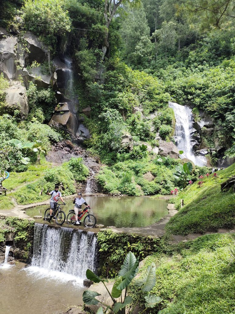 Coban Putri - Air Terjun Di Malang Yang Cocok Untuk Berkemah | Hibur.id