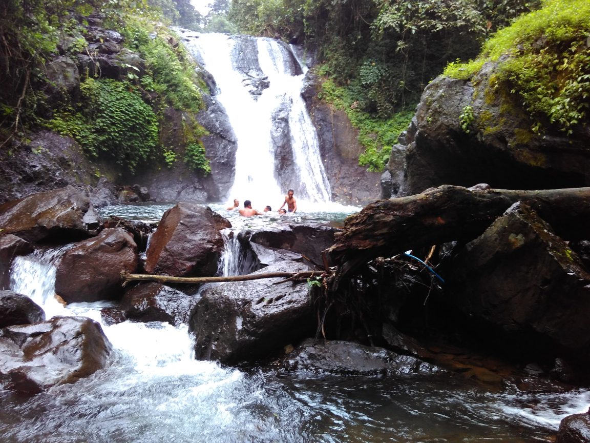 Pesona Gemericik Air Terjun Bertingkat Yang Memukau Hati | Hibur.id