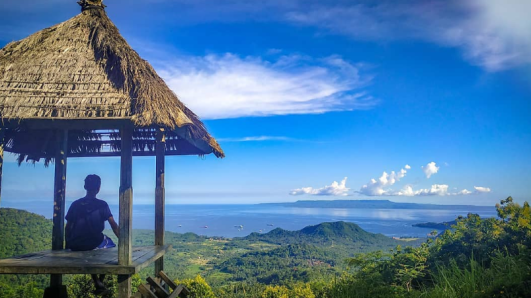 Keindahan Panorama Alam di Bukit Putung Karangasem Bali | Hibur.id