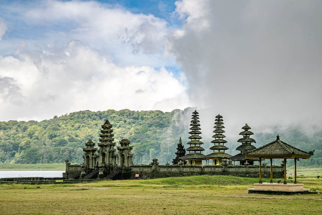 Sensasi Berkemah Di Danau Tamblingan | Hibur.id
