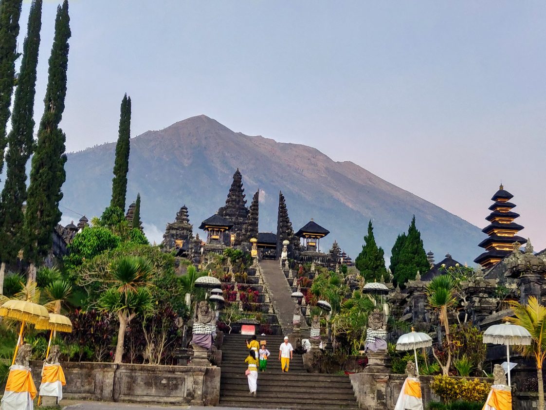 Mengupas Keindahan The Mother Temple of Bali, Pura Agung Besakih - Hibur.id