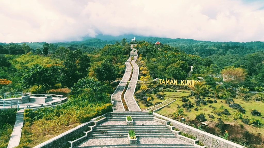 Berkemah Di Kebun Raya Terunik Di Indonesia - Kebun Raya Kuningan ...