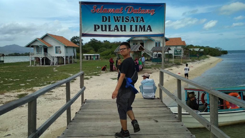 Ingin Bersantai Seperti di "Private Island"? Kunjungi Saja Pulau Lima ...
