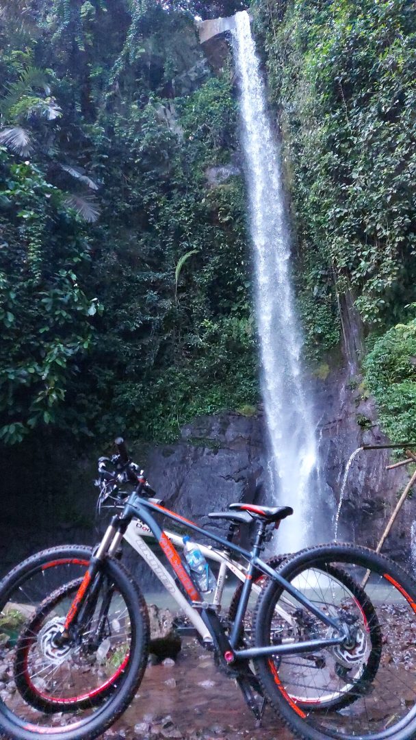 Curug Cigumawang - Lokasi Wisata Yang Tidak Hanya Menawarkan Keindahan ...