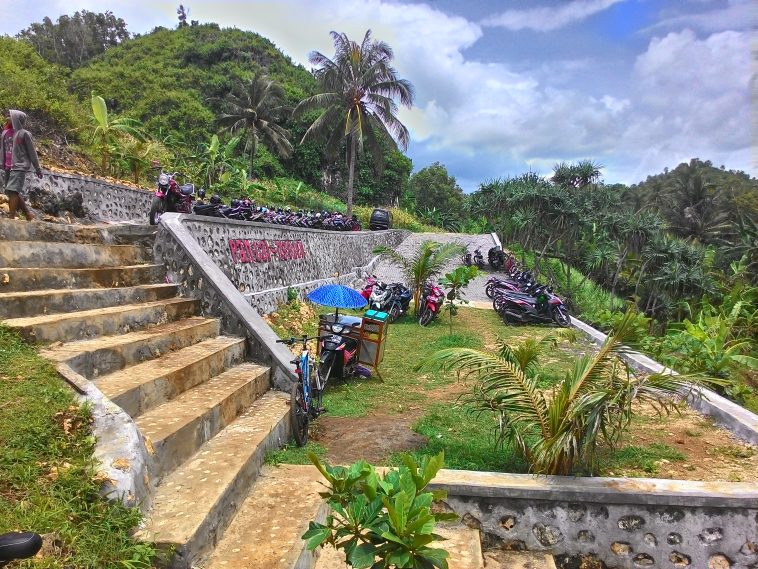 Berkemah Di Pantai Ngeden - Pantai Indah Dan Eksklusif | Hibur.id