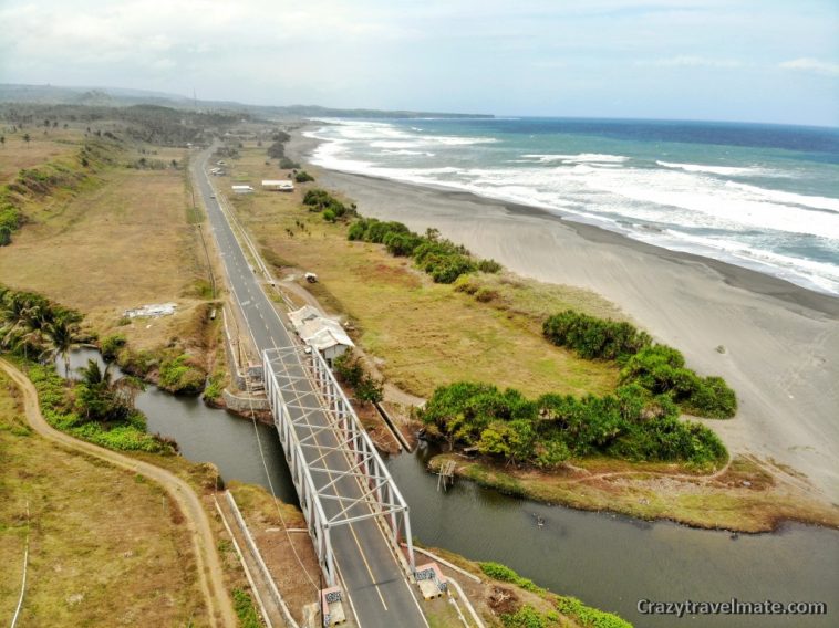 Pantai Rancabuaya - Lokasi Berkemah Yang Indah Dan Unik | Hibur.id