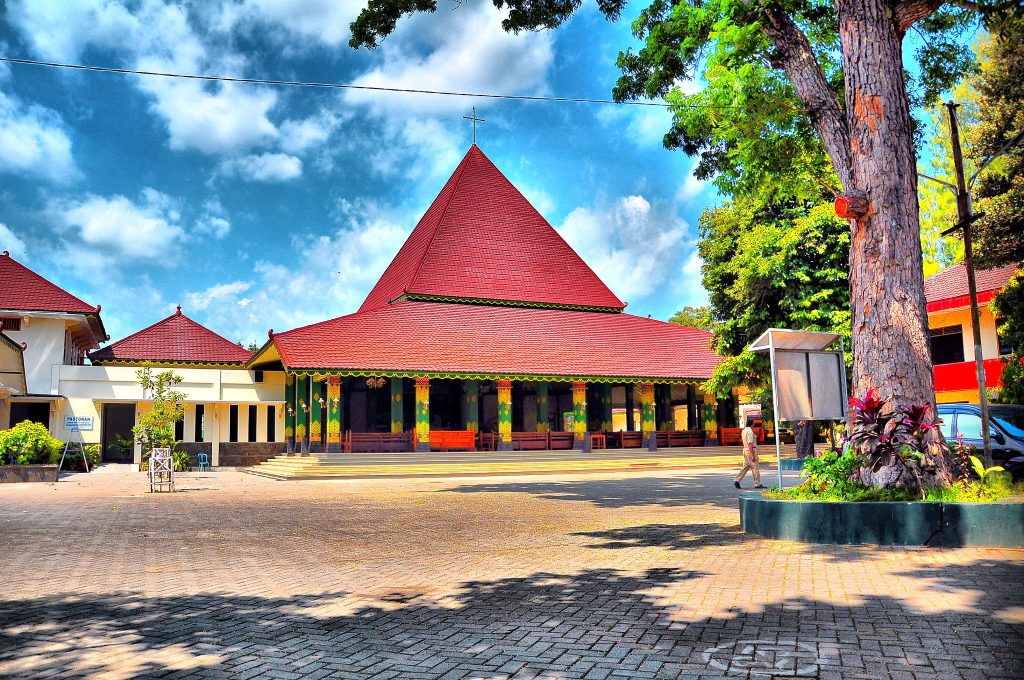 Melihat Gereja Ganjuran, Gereja Katolik Pertama di Bantul! | Hibur.id