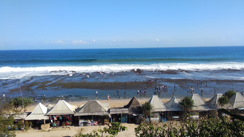 Pantai Sepanjang, Pantai Terpanjang Di Gunungkidul, Yogyakarta | Hibur.id