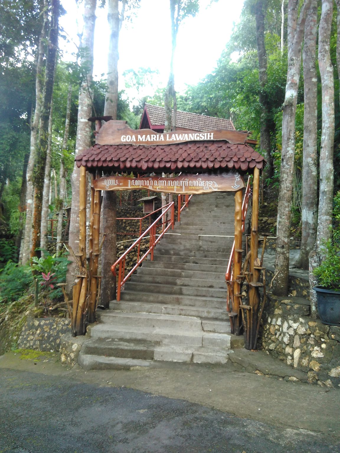 Ini Dia Wisata Religi Goa Maria Lawangsih Yang Wajib Didatangi Umat ...