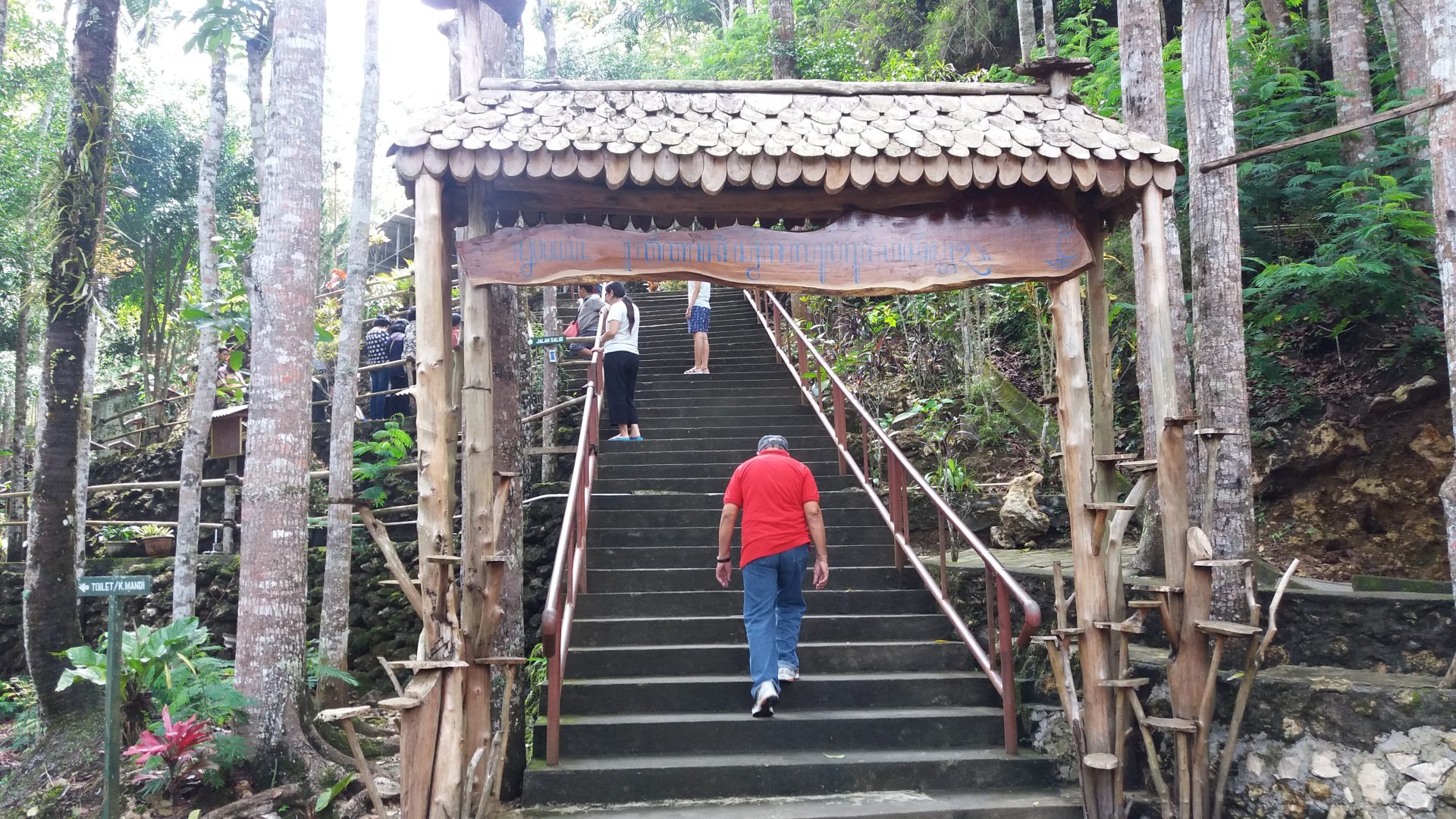 Ini Dia Wisata Religi Goa Maria Lawangsih Yang Wajib Didatangi Umat ...