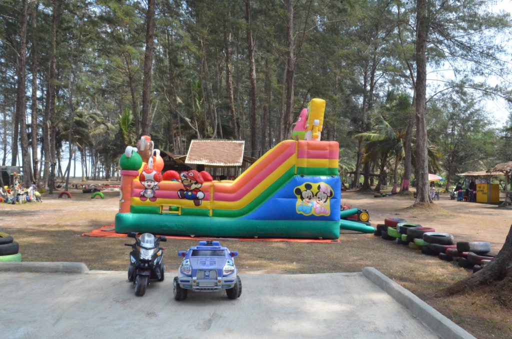 Pantai Indah Mukomuko, Pilihan Wisata Keluarga di Bengkulu! | Hibur.id