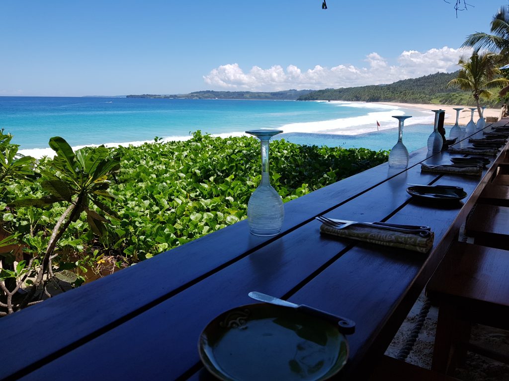 Pantai Nihiwatu - Surga Tersembunyi Yang Ada Di Nusa Tenggara Timur ...