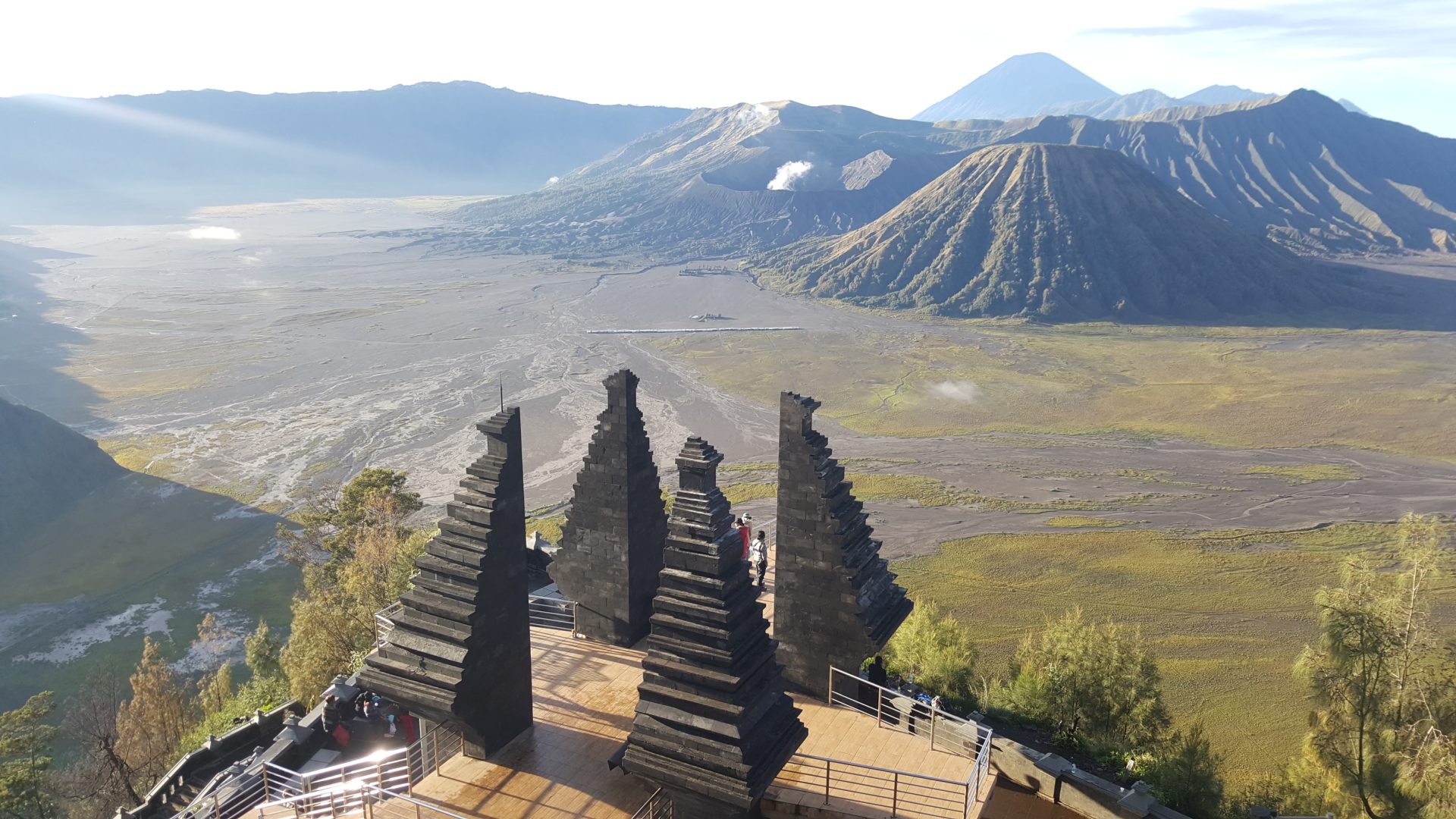 Lokasi Wisata Sekitar Gunung Bromo Yang Wajib Kalian Kunjungi | Hibur.id