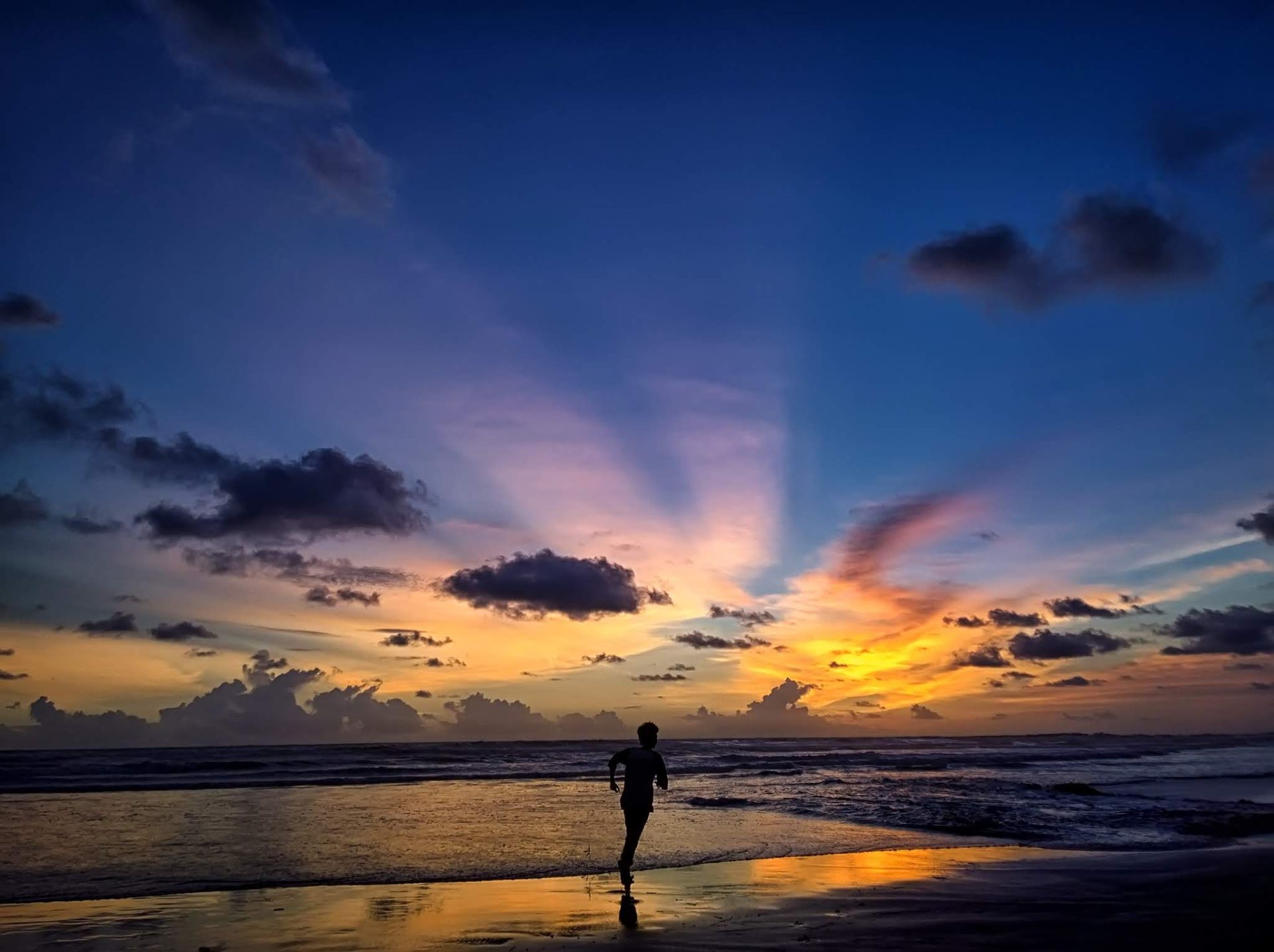 Pantai Parang Endog, Rasakan Sensasi Private Beach! | Hibur.id