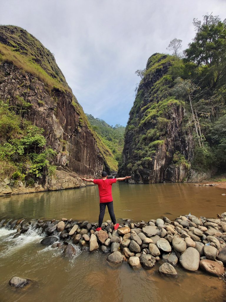 Curug Leuwi Tonjong - Pesona Alam Garut | Hibur.id