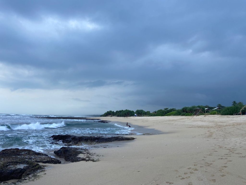 Pantai Karang Papak - Wisata Garut | Hibur.id