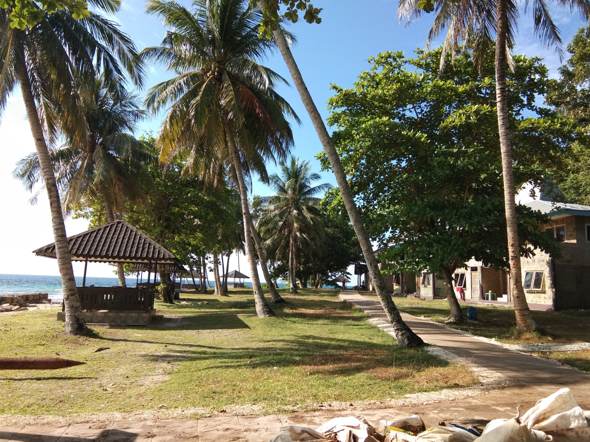 Pulau Randayan - Pulau Kecil Dengan Keindahan Yang Eksotis | Hibur.id