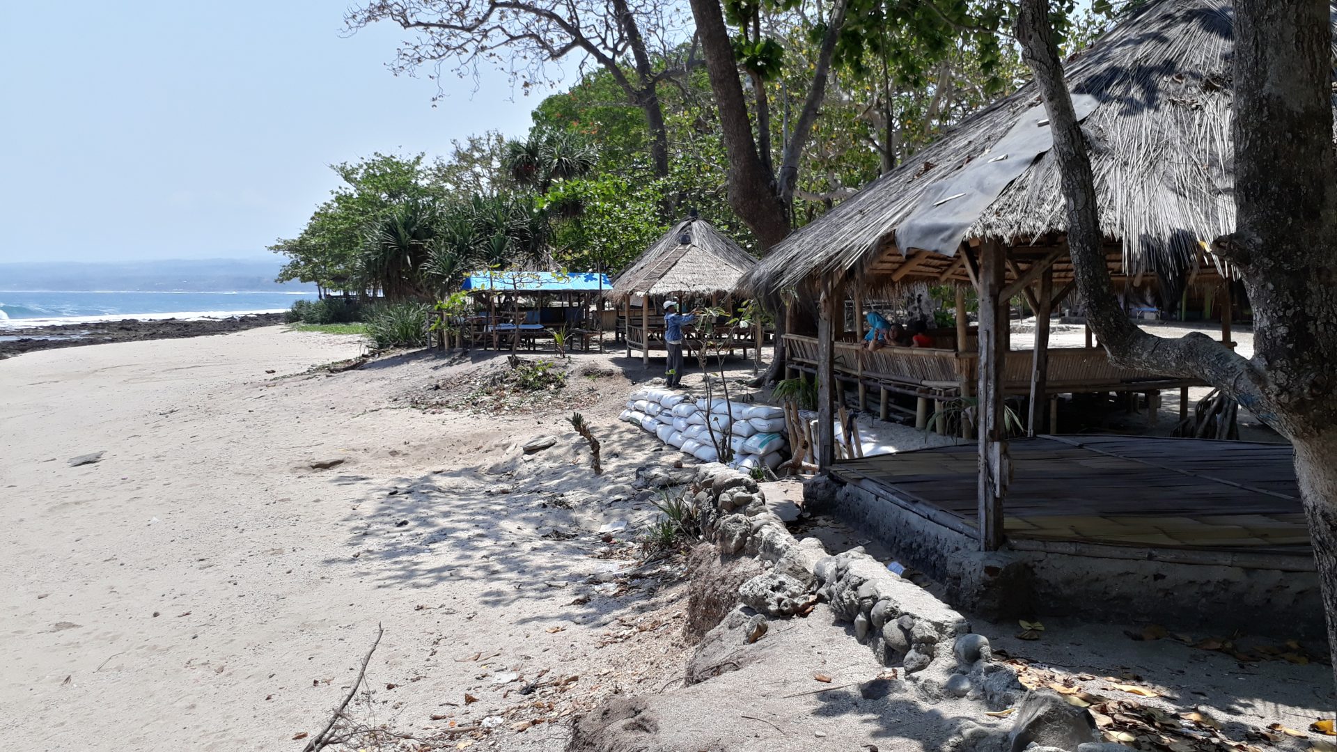 Pantai Rancabuaya -Wisata Garut - Destinasi Travel Indonesia | Hibur.id