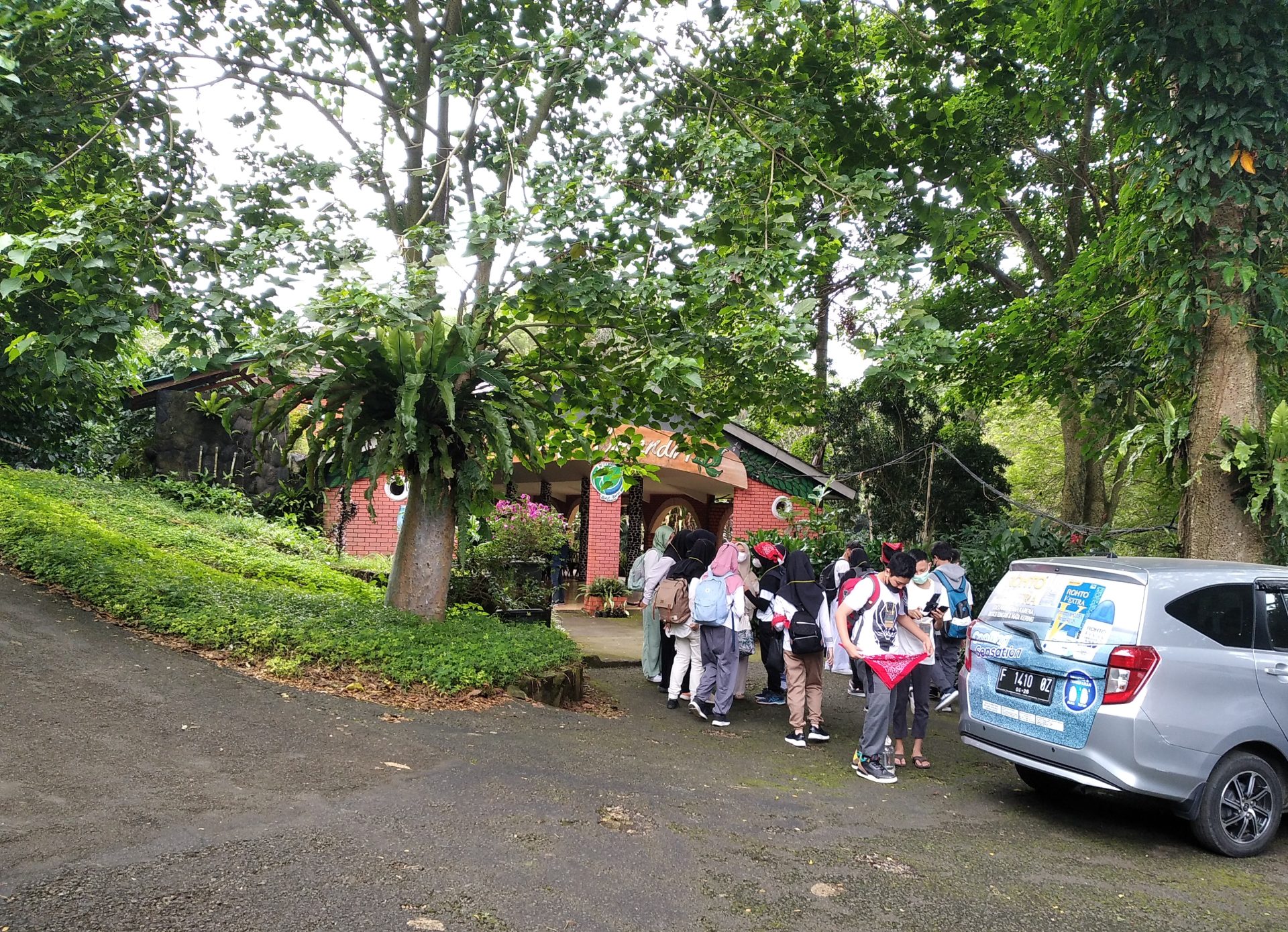 Wisata Bukit Baros - Lokasi Wisata Untuk Berkemah Dan Nongkrong | Hibur.id