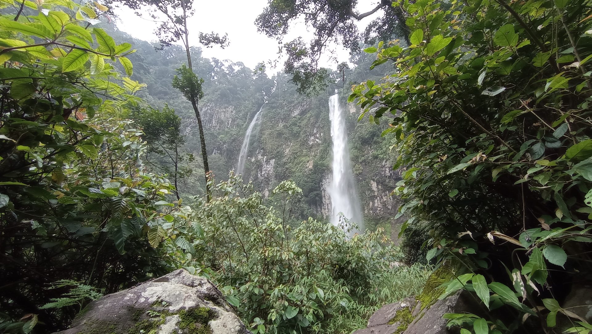 Mari Berwisata Curug Cileat - Destinasi Travel Indonesia | Hibur.id