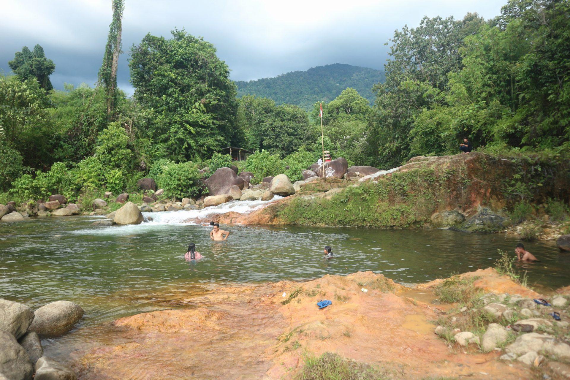 Yuk, Piknik Dan Berkemah Di Riam Sunge Banokng | Hibur.id