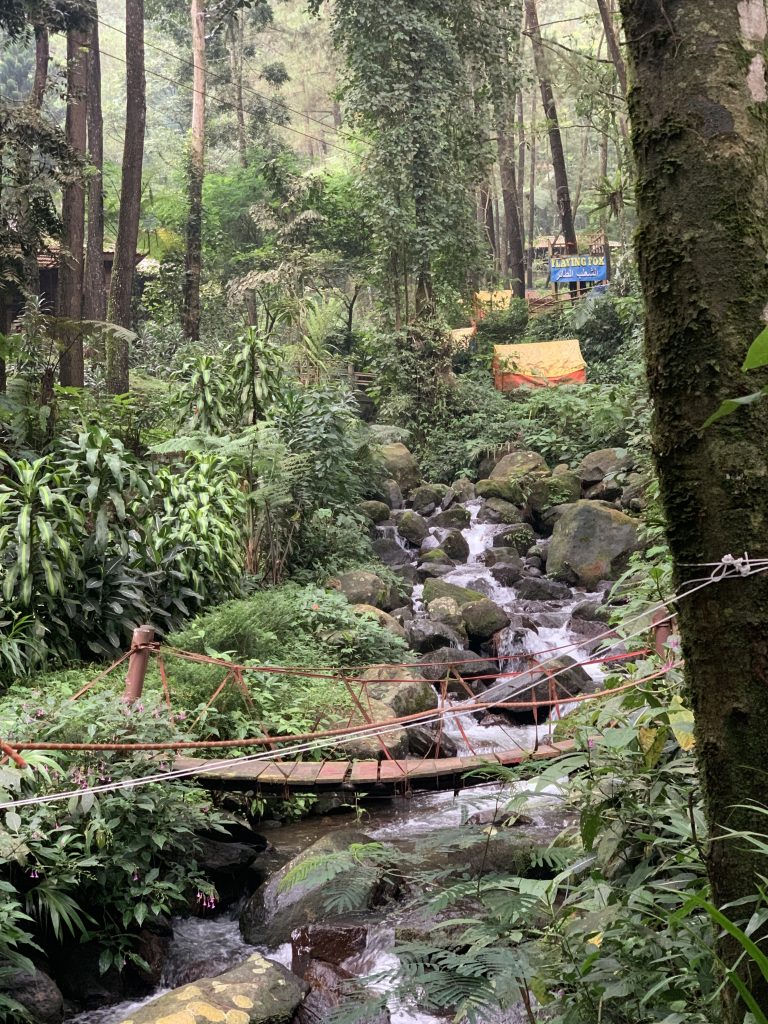 Pesona Curug Cilember, Wisata Alam Yang Wajib Didatangi di Kabupaten ...