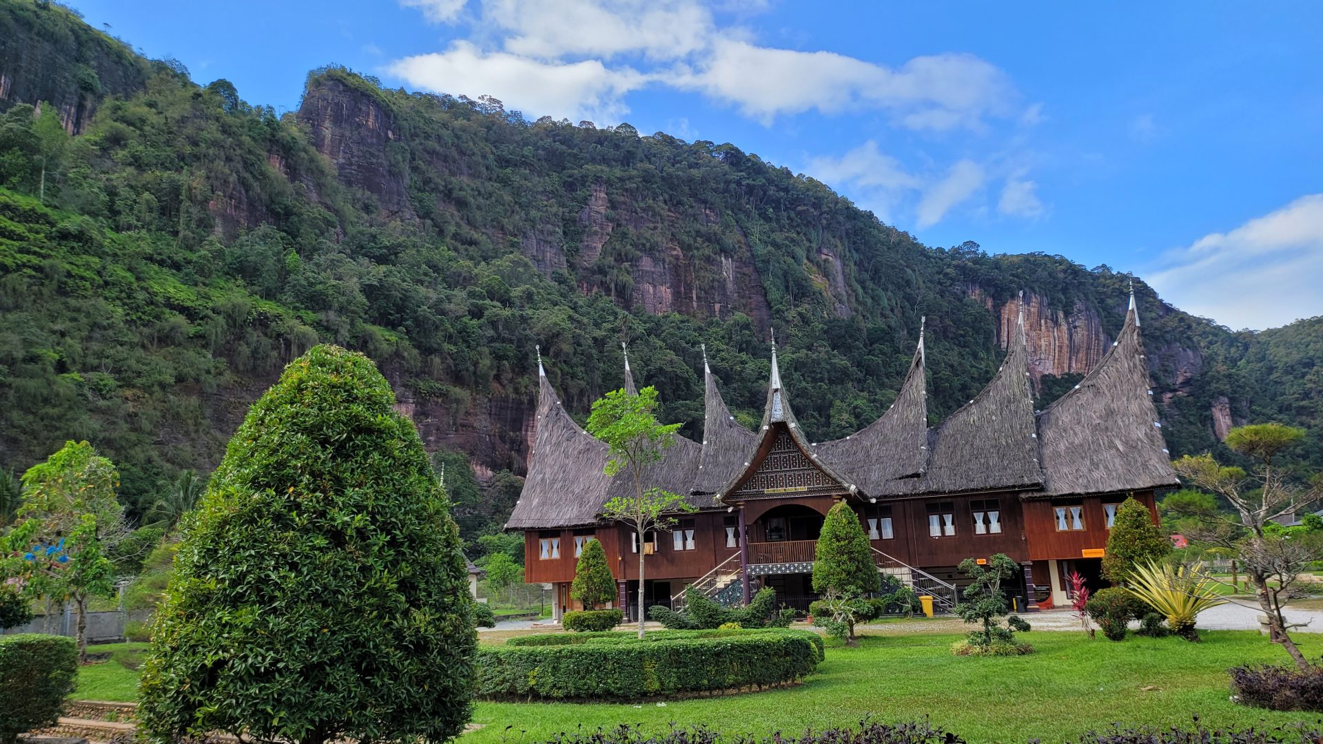 Menikmati Keindahan Alam: 7 Tempat Rekomendasi di Payakumbuh | Hibur.id