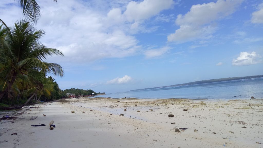 5 Pantai Terindah di Baubau yang Wajib Dikunjungi untuk Liburan yang ...