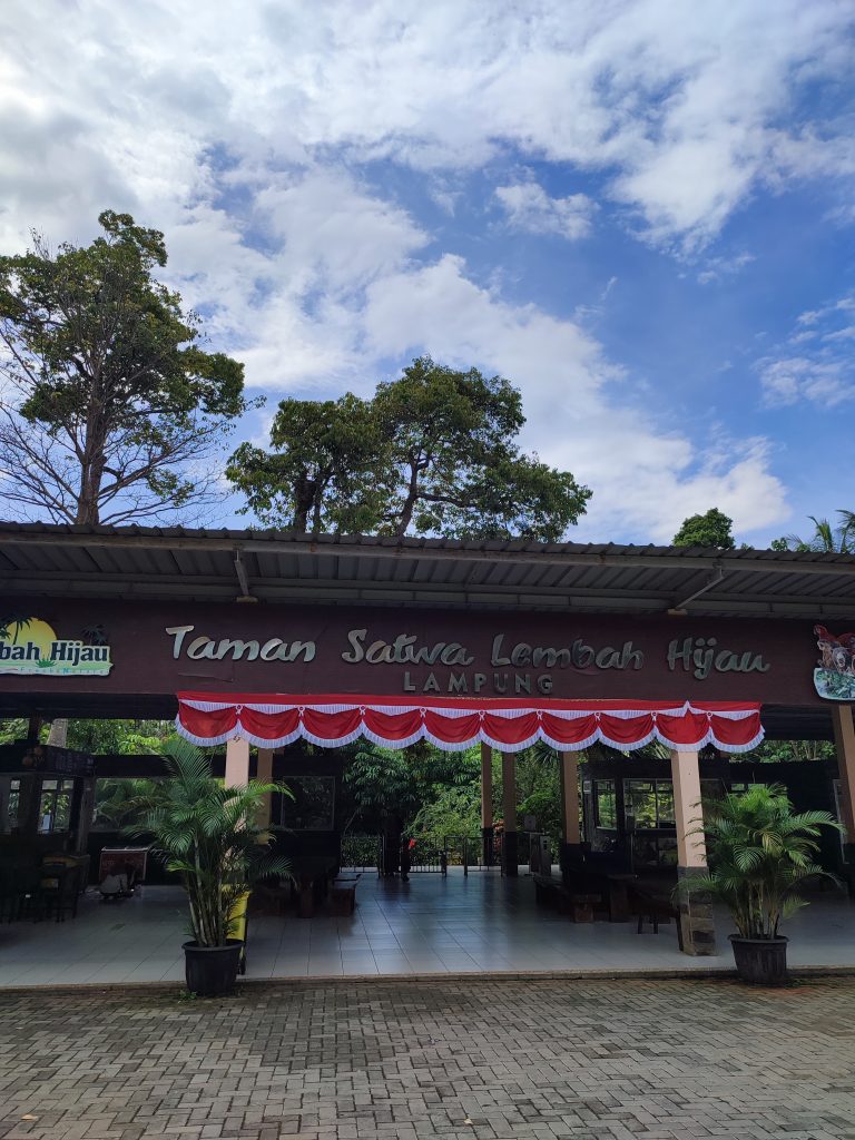 Lembah Hijau, Lokasi Wisata Yang Cocok Untuk Liburan Keluarga | Hibur.id