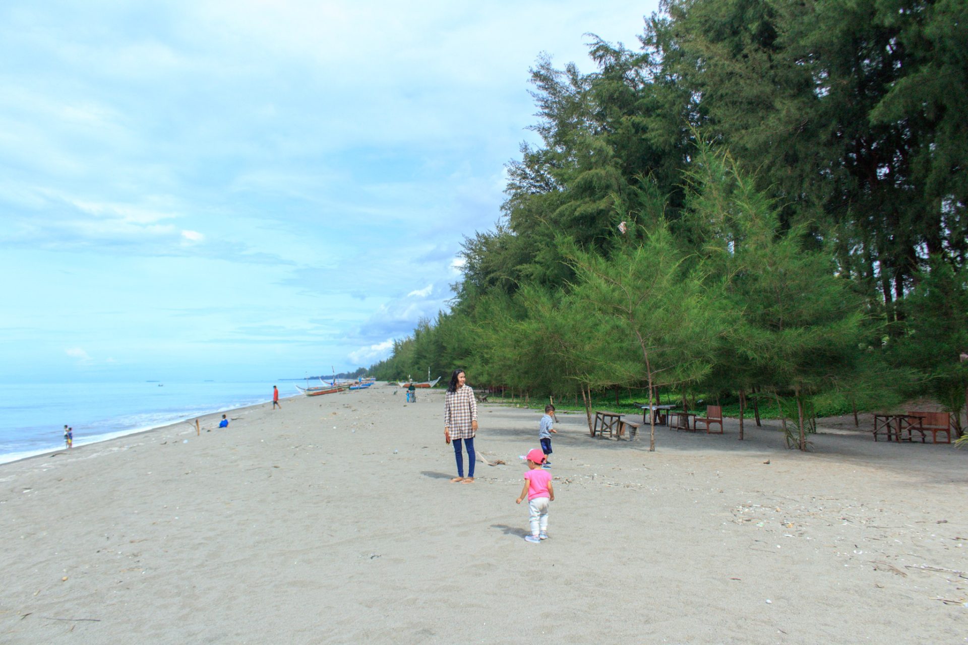 Menikmati Keindahan Alam di Pariaman: Eksplorasi 5 Pantai Terbaik ...