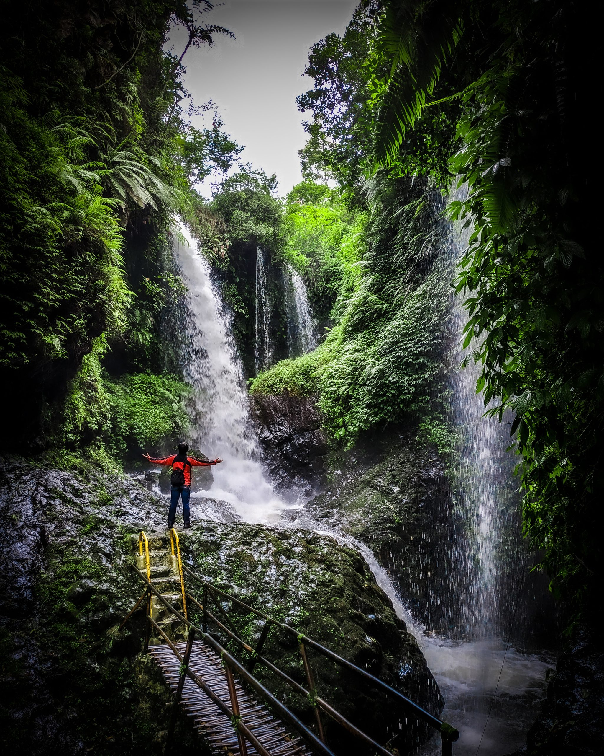 Daya Tarik Dan Pesona Curug Tilu Leuwi Opat : Dari Trekking Hingga ...