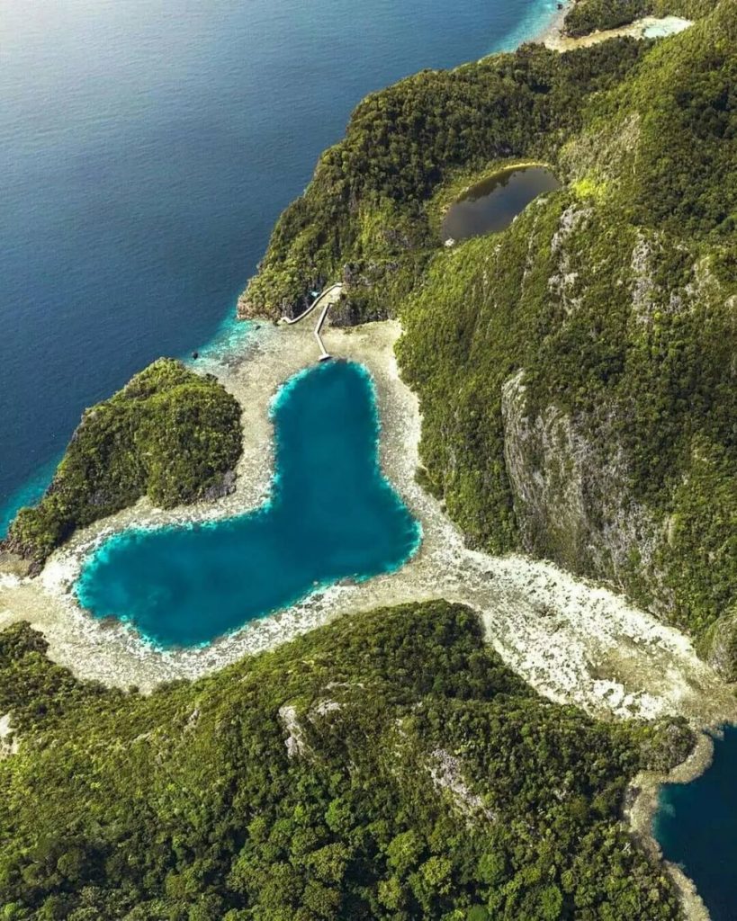 Pulau Misool: Destinasi Wisata Bahari Terbaik di Raja Ampat yang Tak ...