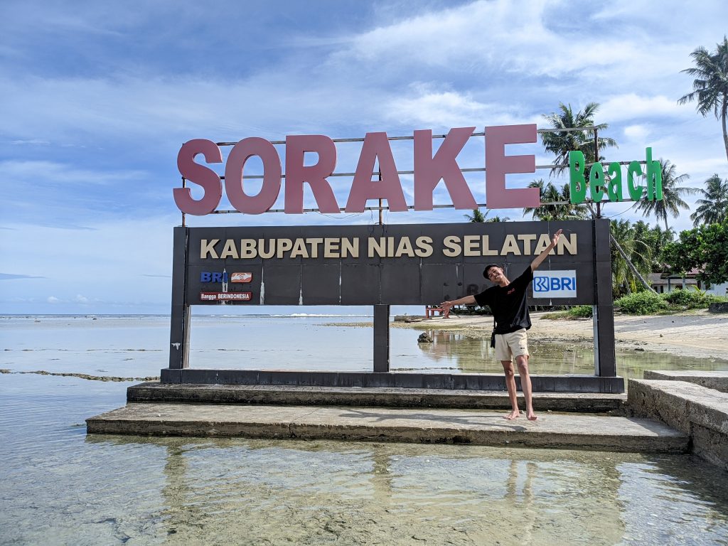 Pantai-Pantai Hebat di Indonesia dengan Ombak Paling Tinggi | Hibur.id