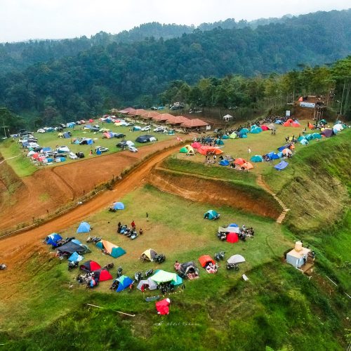 Puncak Halimun Camp, Tempat Berkemah Dengan Panorama Dua Gunung ...