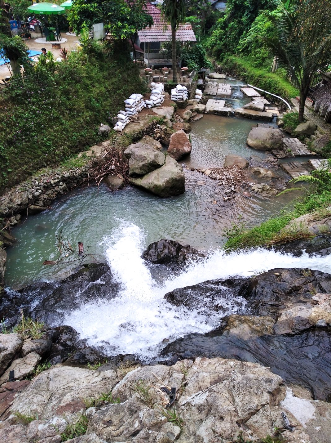 Terkagum dengan Keindahan Alam di Curug Cikoneng: Pesona Wisata Alam yang Memikat - Destinasi ...